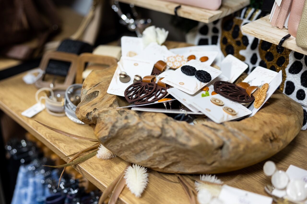 Contact Us - Women's Clothes & Accessories Mackay